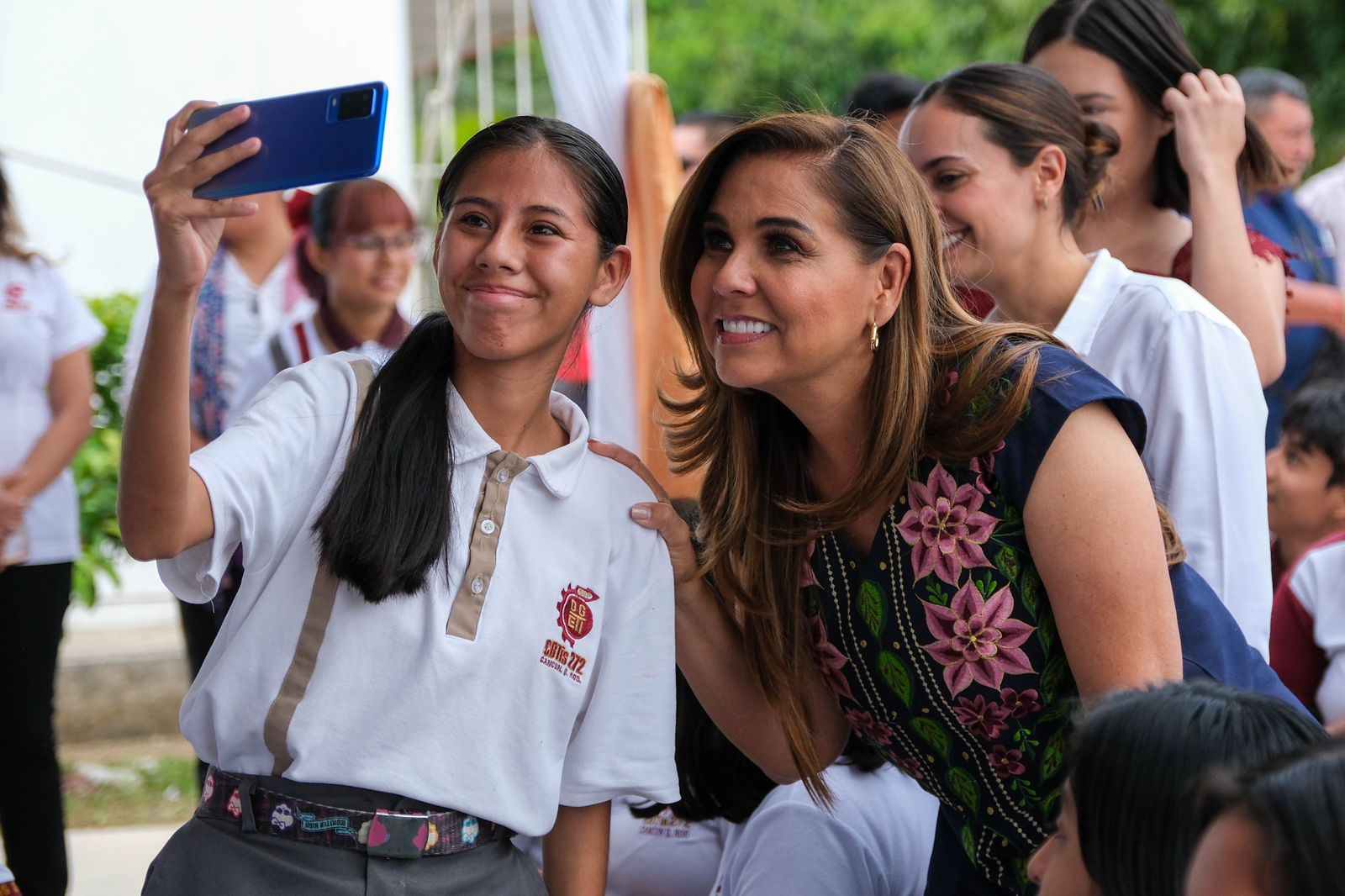 Entrega Mara ampliación del CBTIS 272 de Cancún